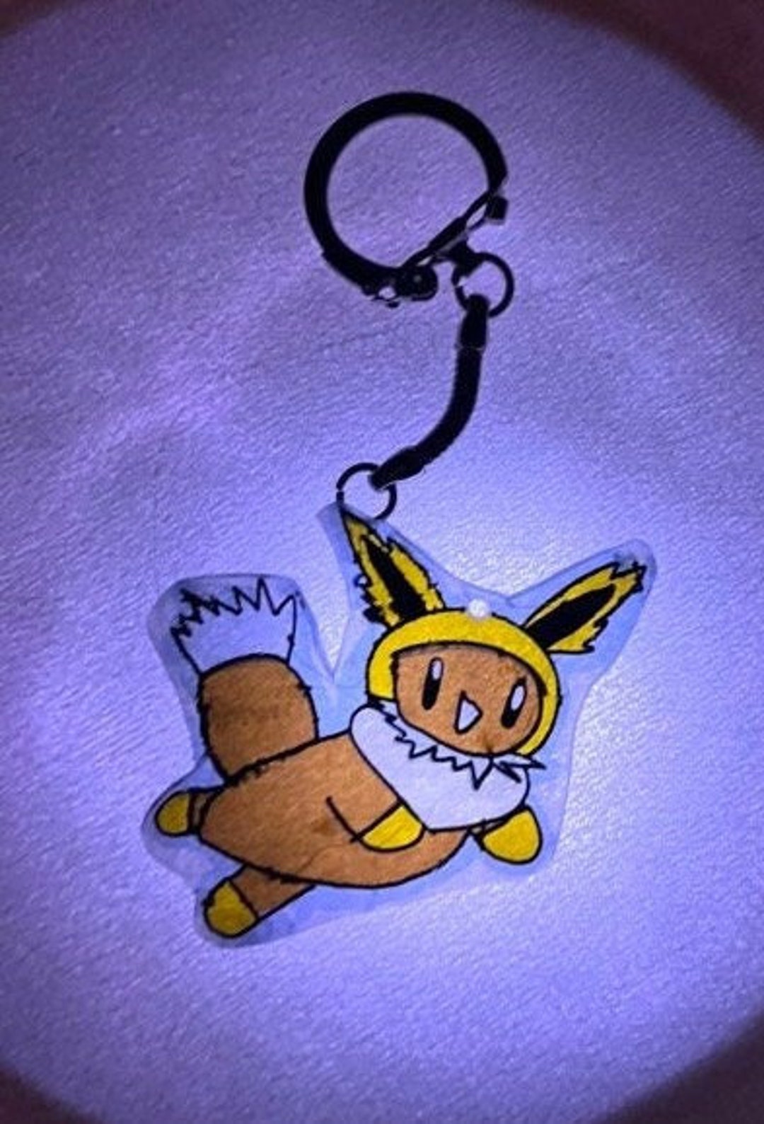 PREORDER: Eevee Dressed as Jolteon Keychain - Etsy