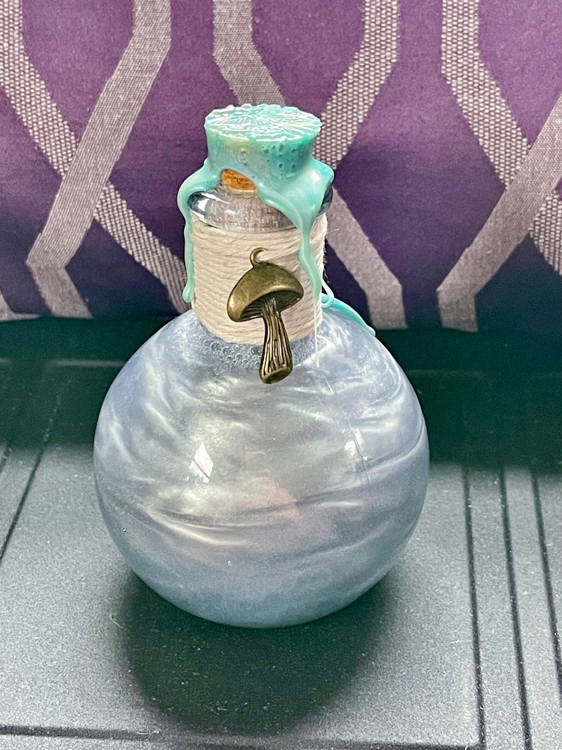 Curiosity Spell Color Changing Potion Magic Spell Apothecary Potion ...