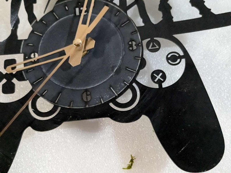 Laser Cut Vinyl Record Clock Gaming, Handmade - Etsy