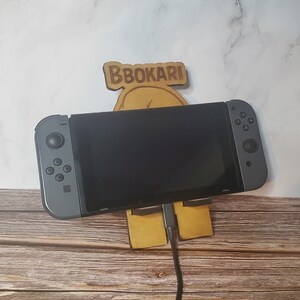 Rolling Quartz Electronic Stand for Cell Phone, Tablet, and Switch - Etsy