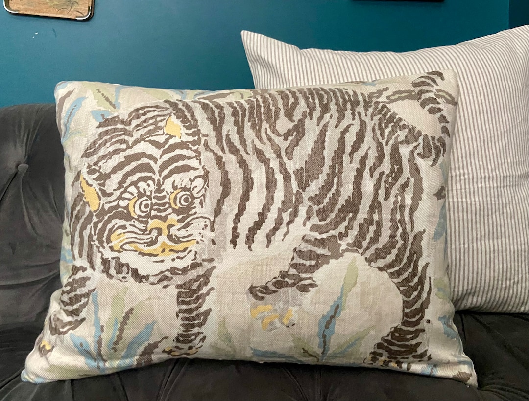 Motif Pillows 19 X 24 , Jim Thompson Tiger Pillow Cover Pillow Cover ...