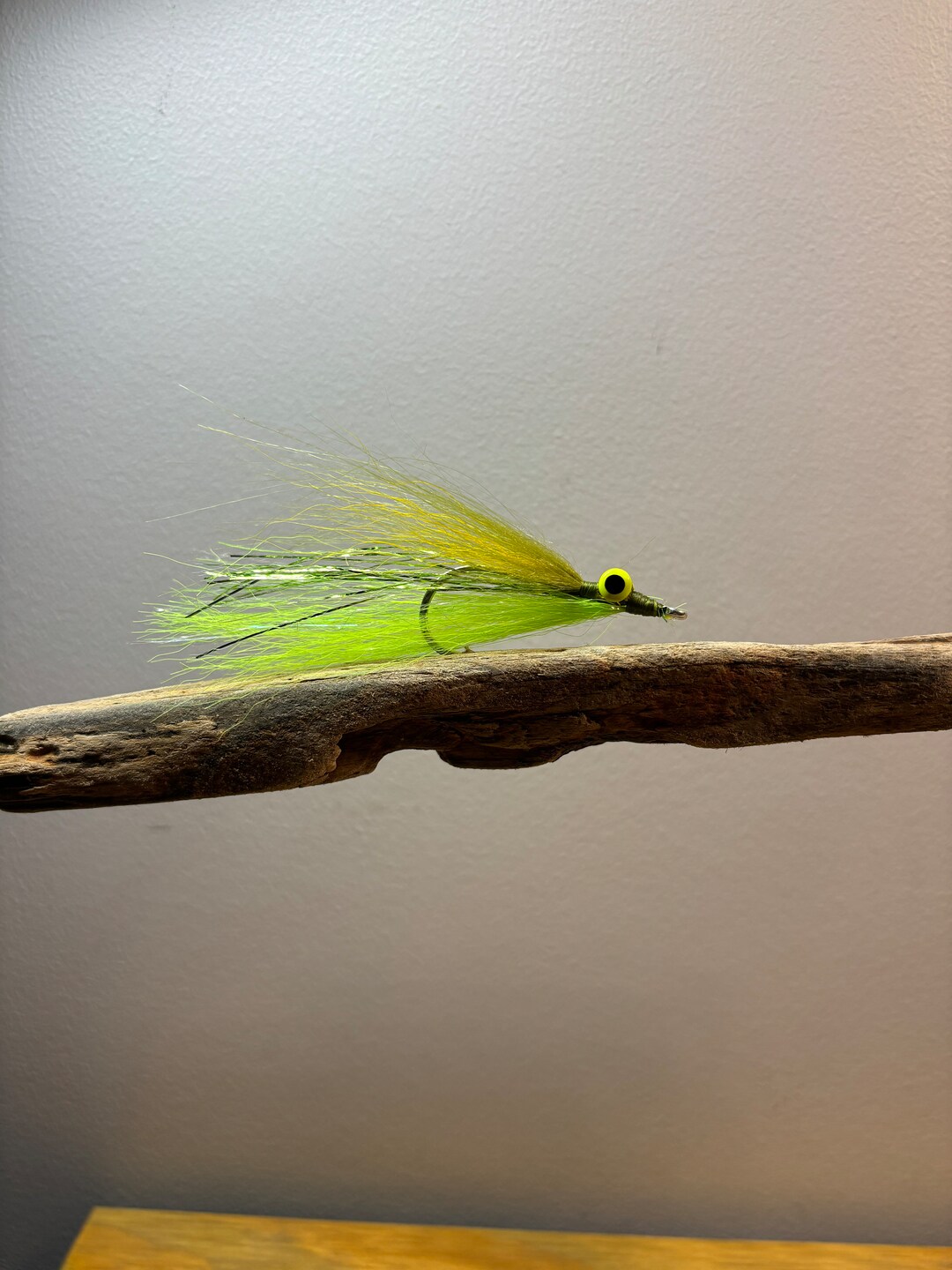 Clouser Minnow Hand-tied Fly Olive Over Chartreuse Color - Etsy