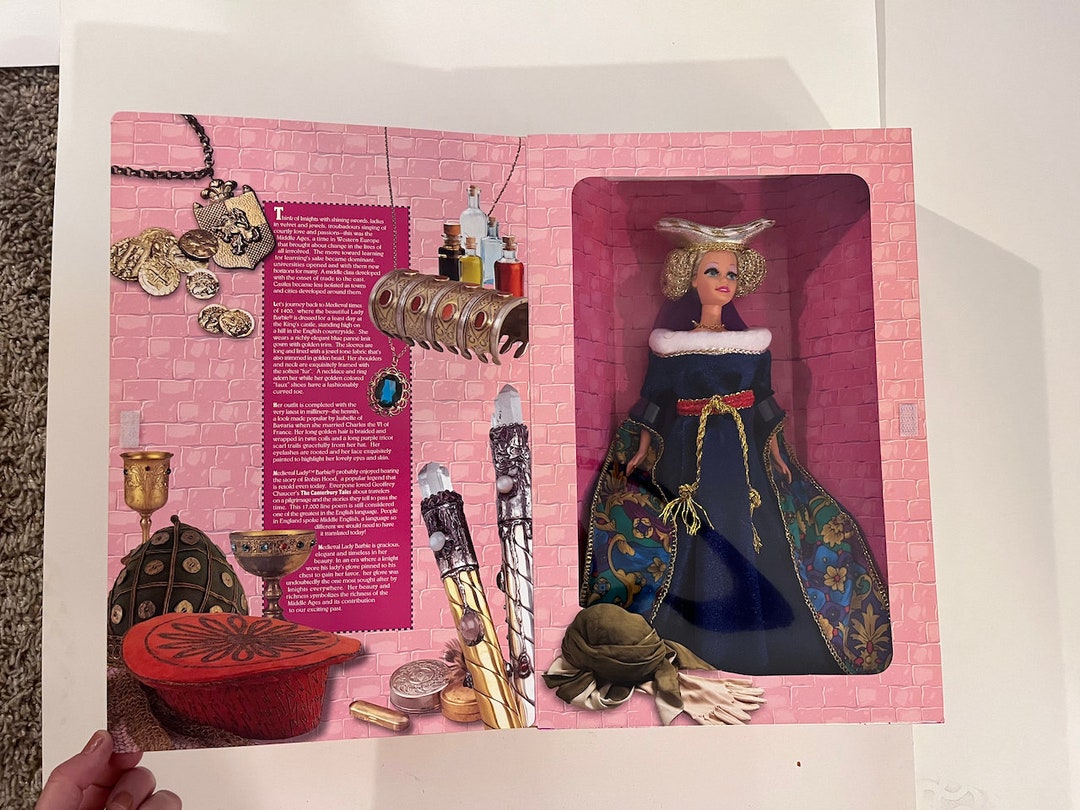 1994 BARBIE Medieval Lady - New in Box - Etsy