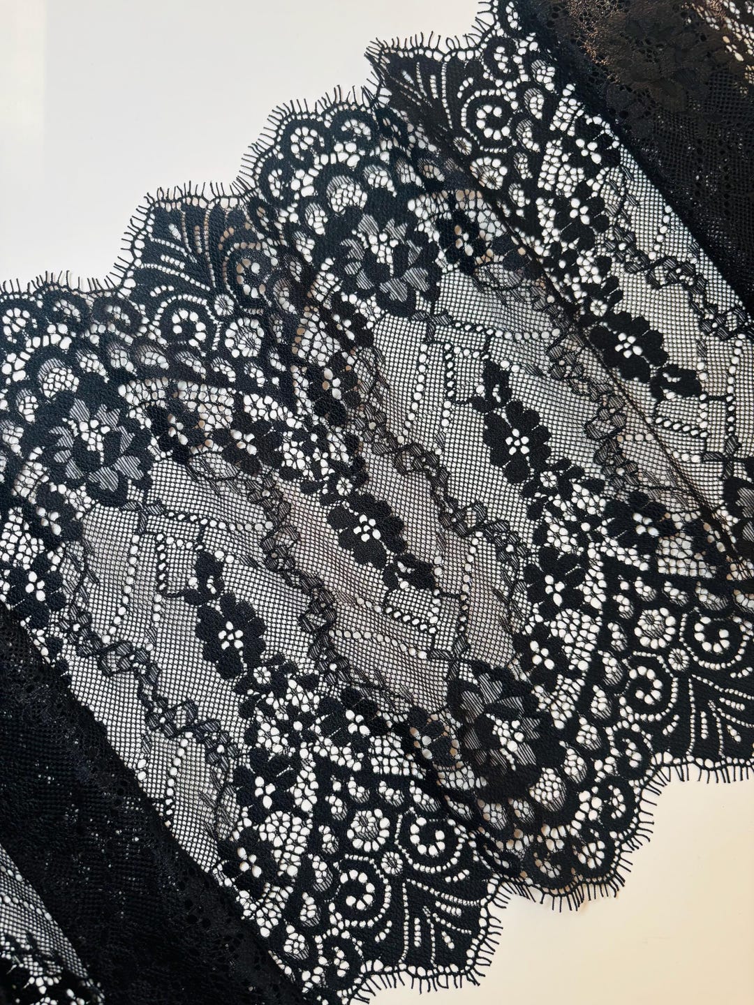 Black Chantilly Lace Fabric 10 Inch Wide (25 Cm), Floral Lace for ...