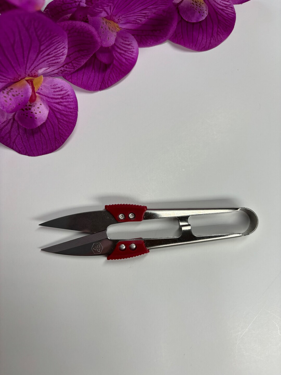 Handy Sewing and Quality Shark Thread Clipping Snippers,treated Snips ...