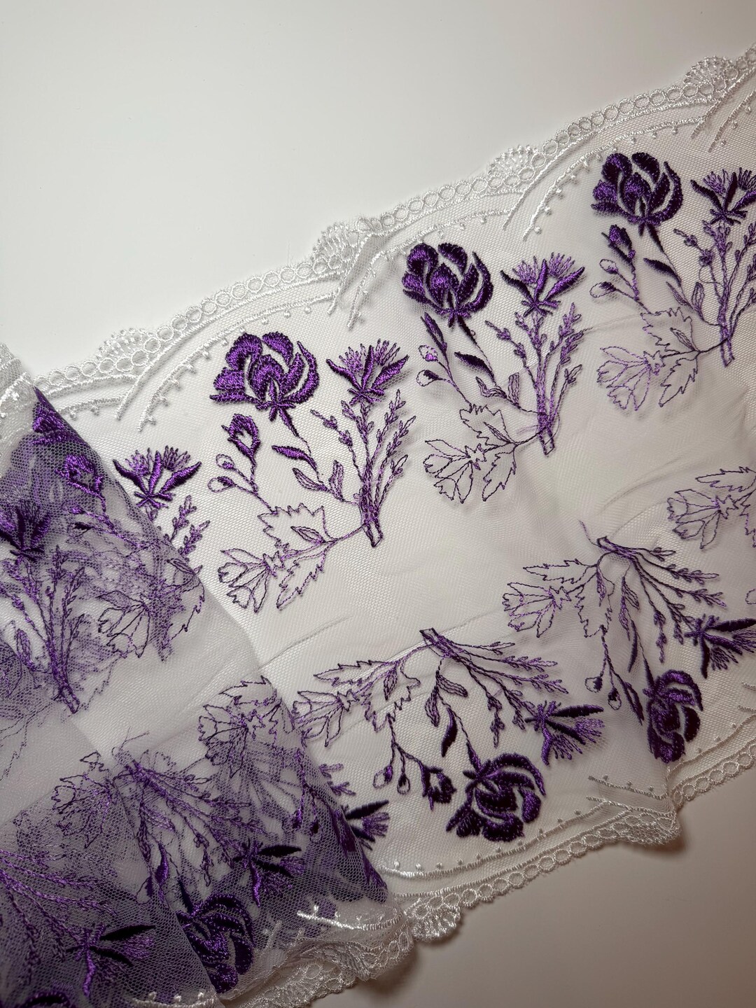 White & Purple Embroidered Lace Trim 9 Inches (23 Cm), Non-stretch Lace ...
