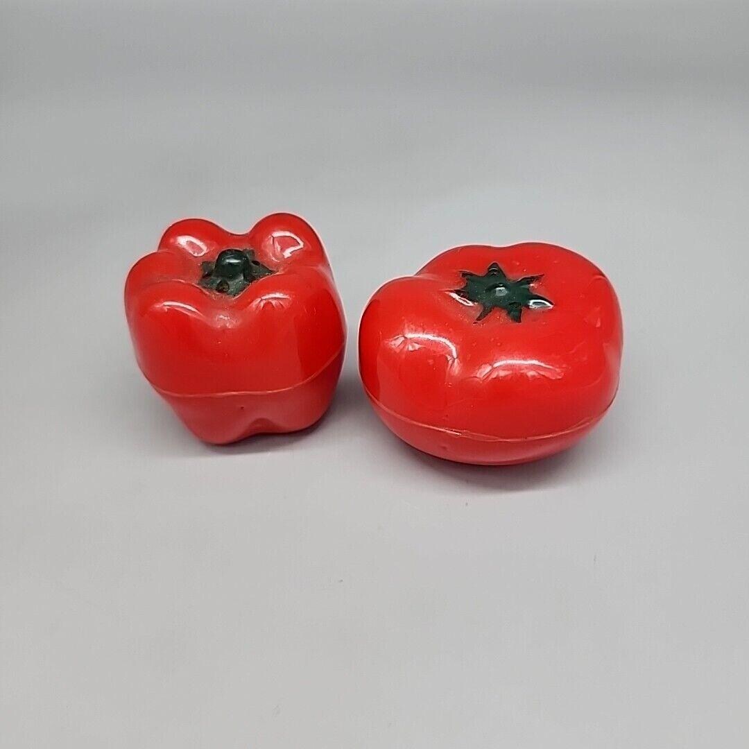 Vintage Plastic Red TOMATO Novelty Picnic Farmhouse SALT & PEPPER ...