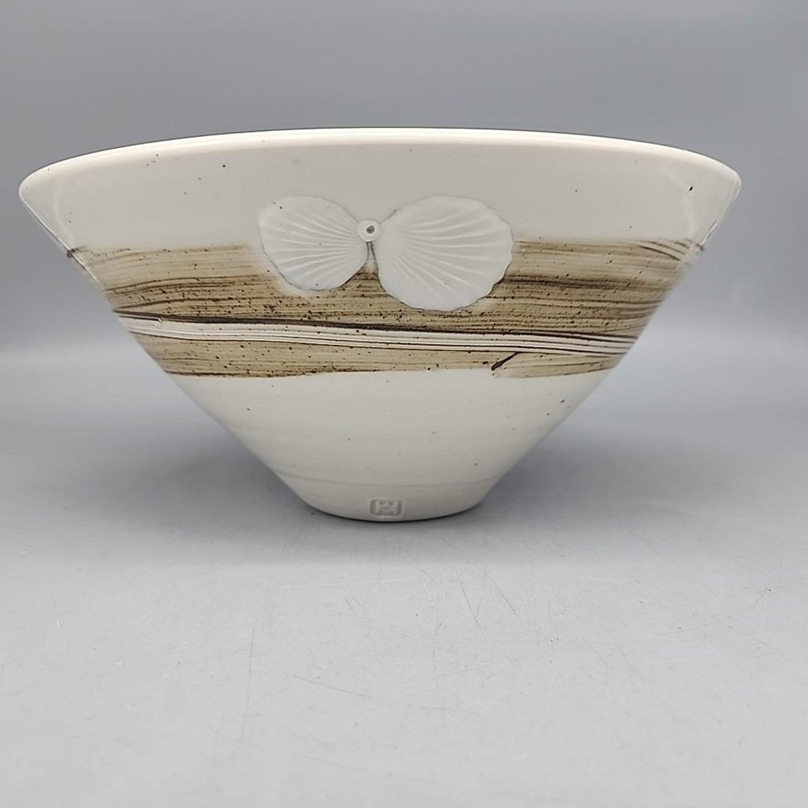 Japanese Noodle Bowl Beige Sea Shell Unknown Pottery Mark 8.5x4 ...
