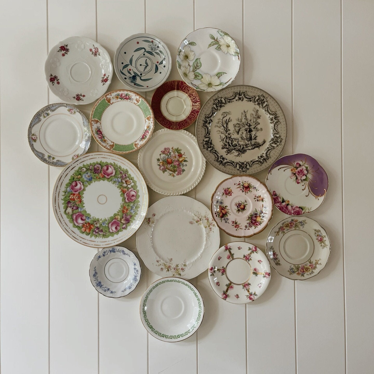 The Art and Value of Antique Decorative Plates – Decor