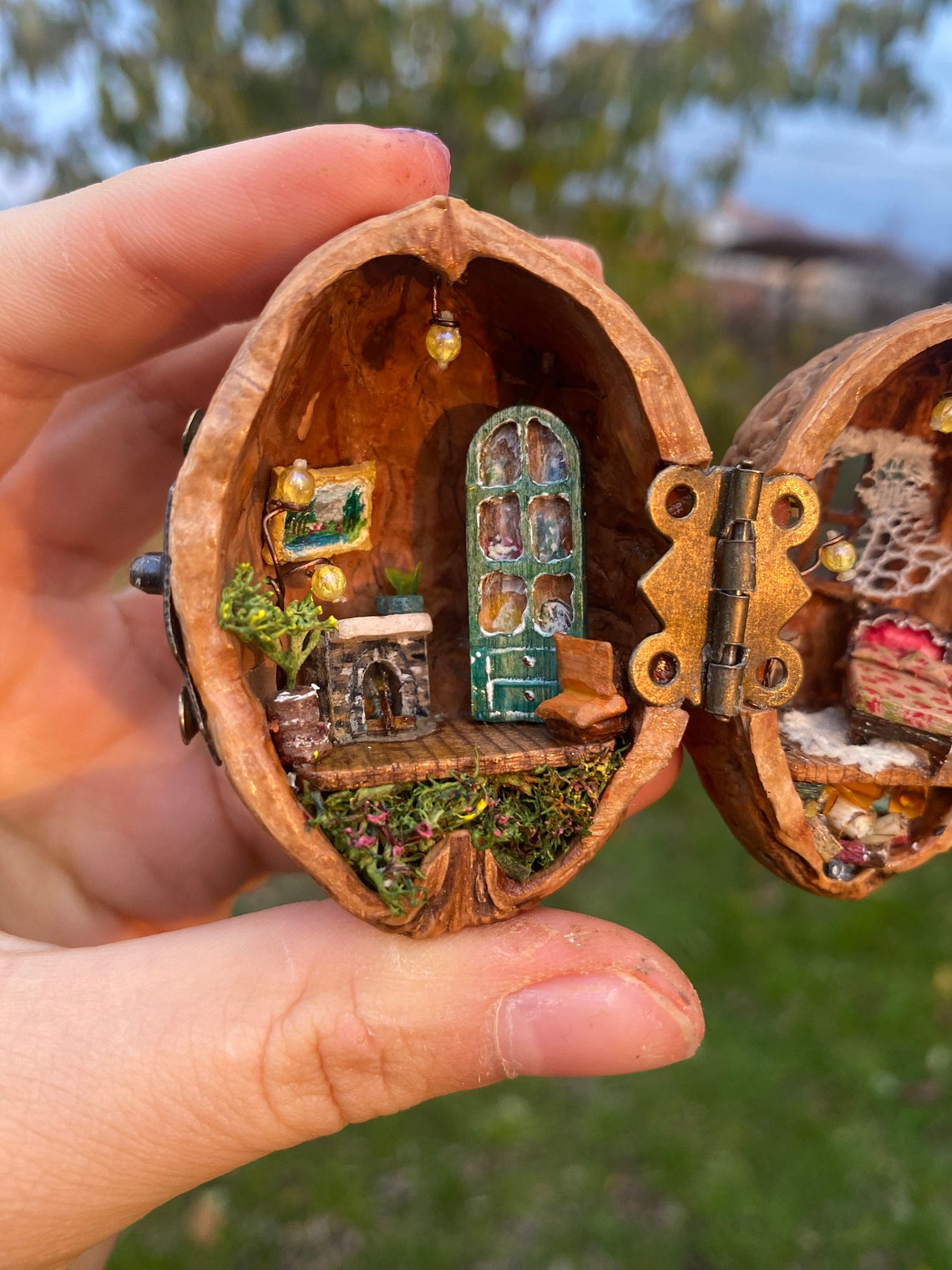 Walnut Shell Diorama - Etsy