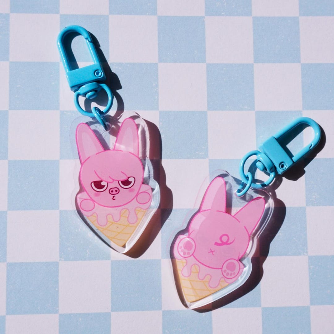 SKZOO Stray Kids Keychain: Changbin Dwaekki - Etsy