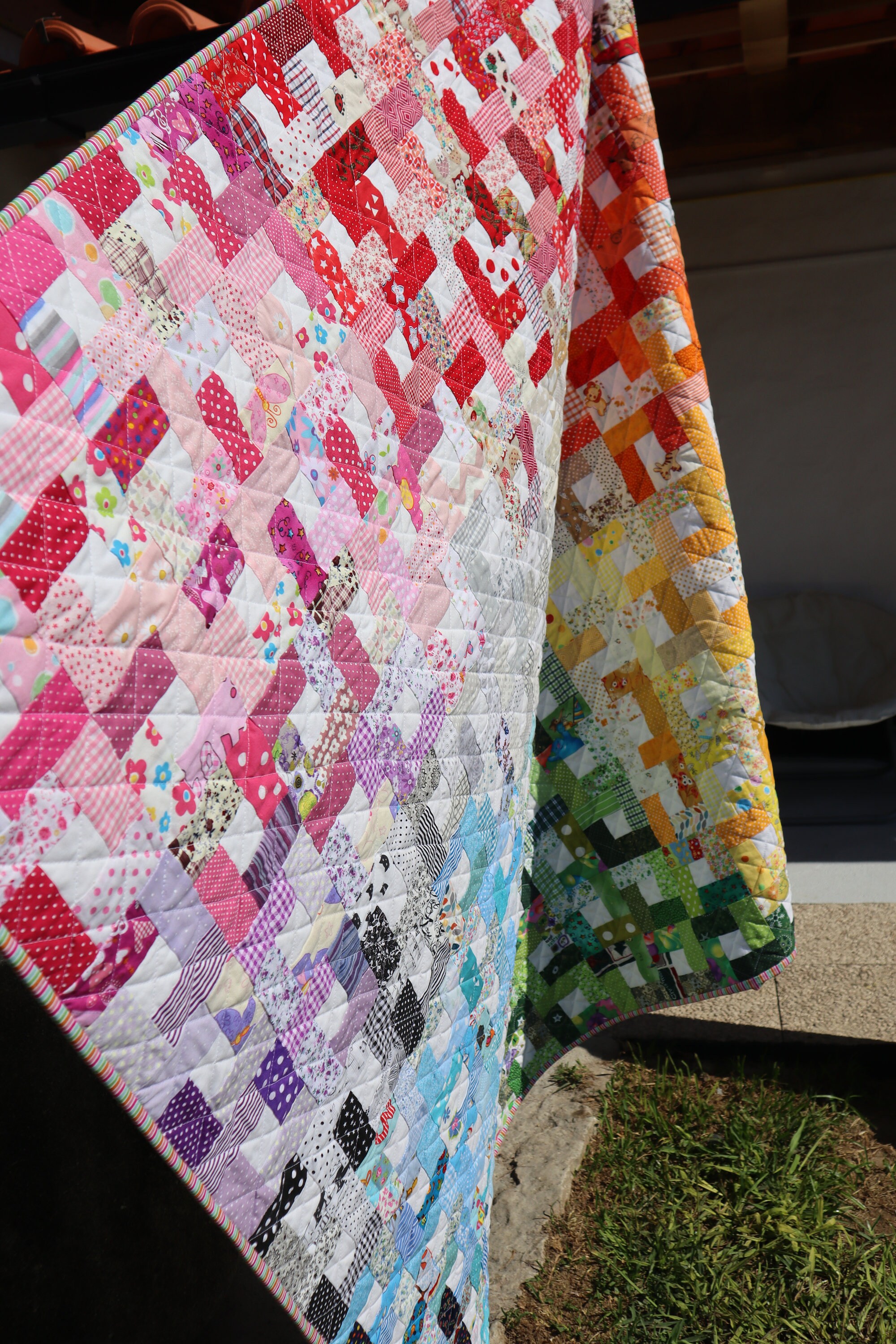 Aquarelle Quilt Pattern, a Bright Hopes Color Wash Quilt, Scrap and ...