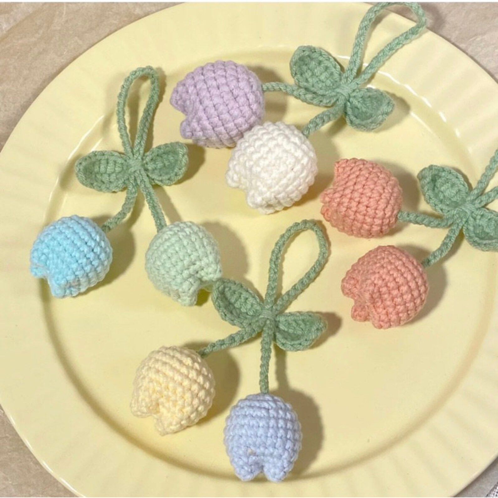 Crochet Keychain Mini Tulip Flowers, Wool Tulip Flower Keychains for ...