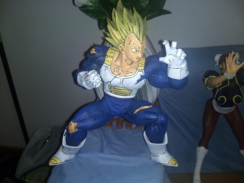 Vegeta Super Sayan Fight Pose Figure - Etsy