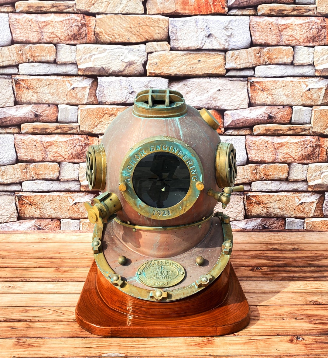 Anchor Engineering 1921 Diving Helmet: Deep Sea Scuba Display With ...