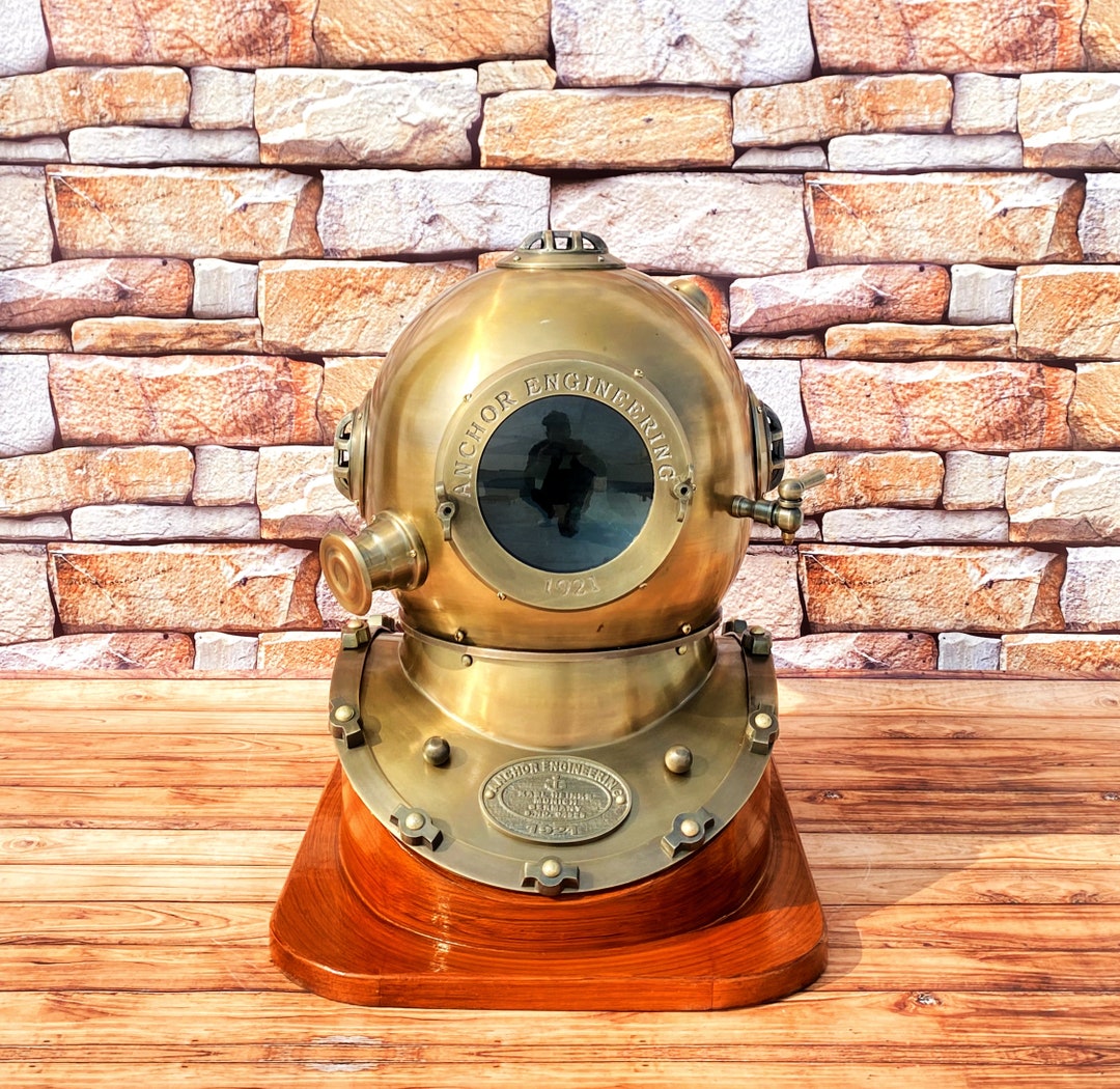 US Navy Diving Helmet - Anchor Engineering Diving Helmet - Deep Sea ...