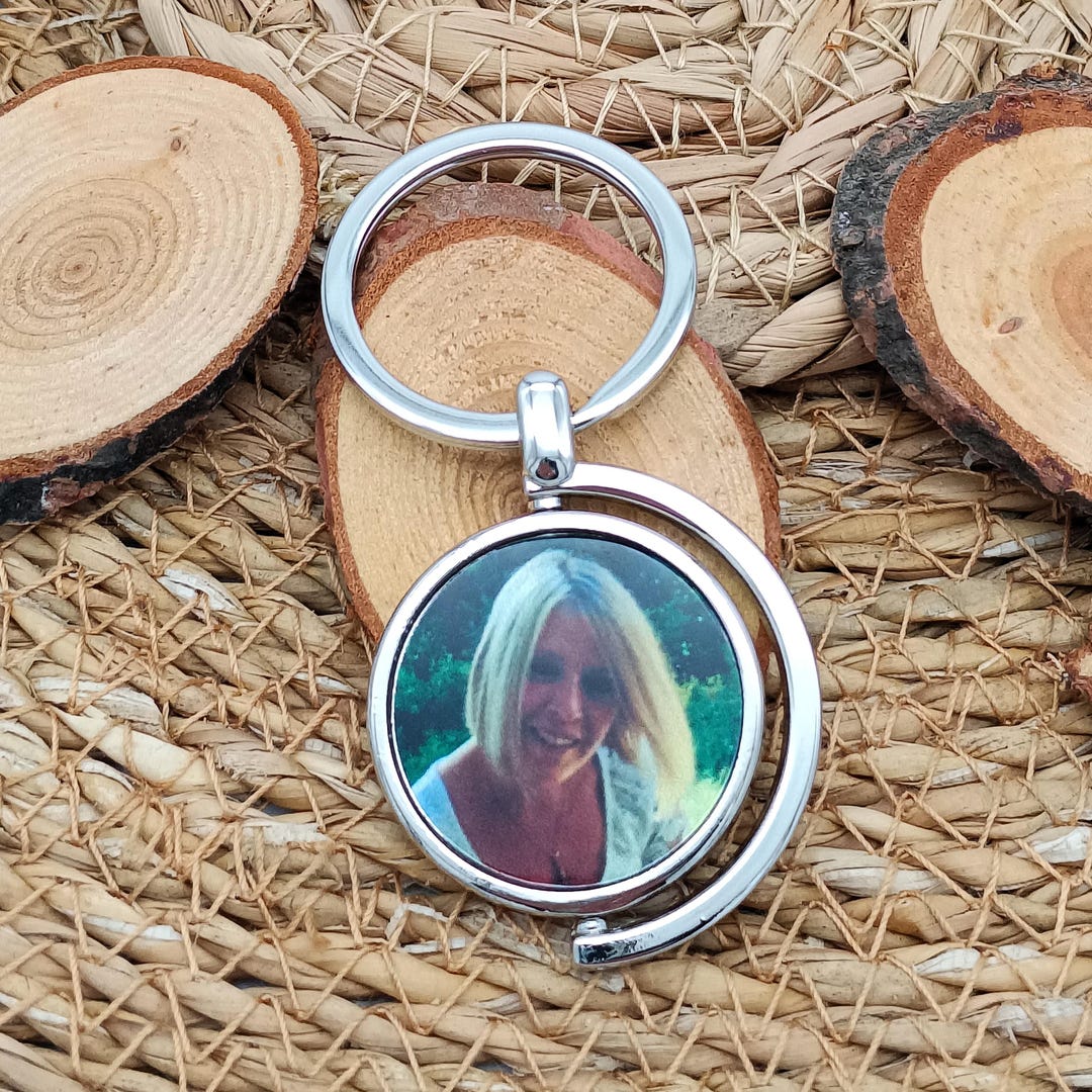 Personalized Round Rotating Key Ring With 2 Photos in Steel - Etsy
