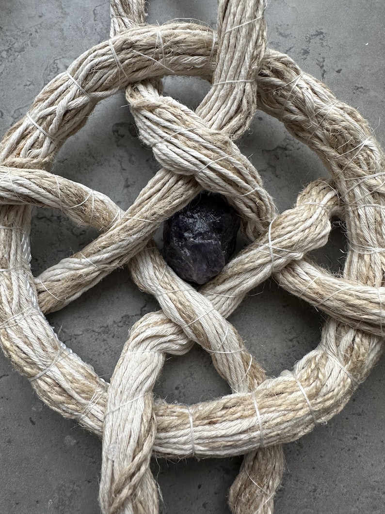 Witch Knot, Celtic Sign for Protection, Wiccan Woven Wall Decor, Pagan ...