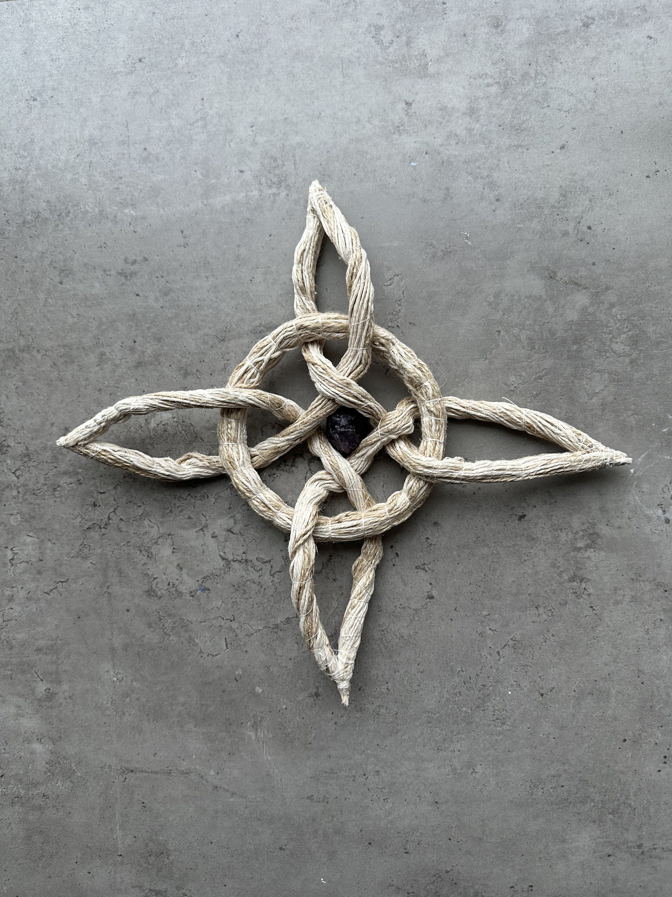 Witch Knot, Celtic Sign for Protection, Wiccan Woven Wall Decor, Pagan ...