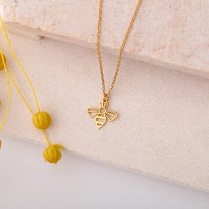 Dainty Bee Necklace, Tiny Silver, 14k Gold Bee Jewelry, Geometric Bee ...