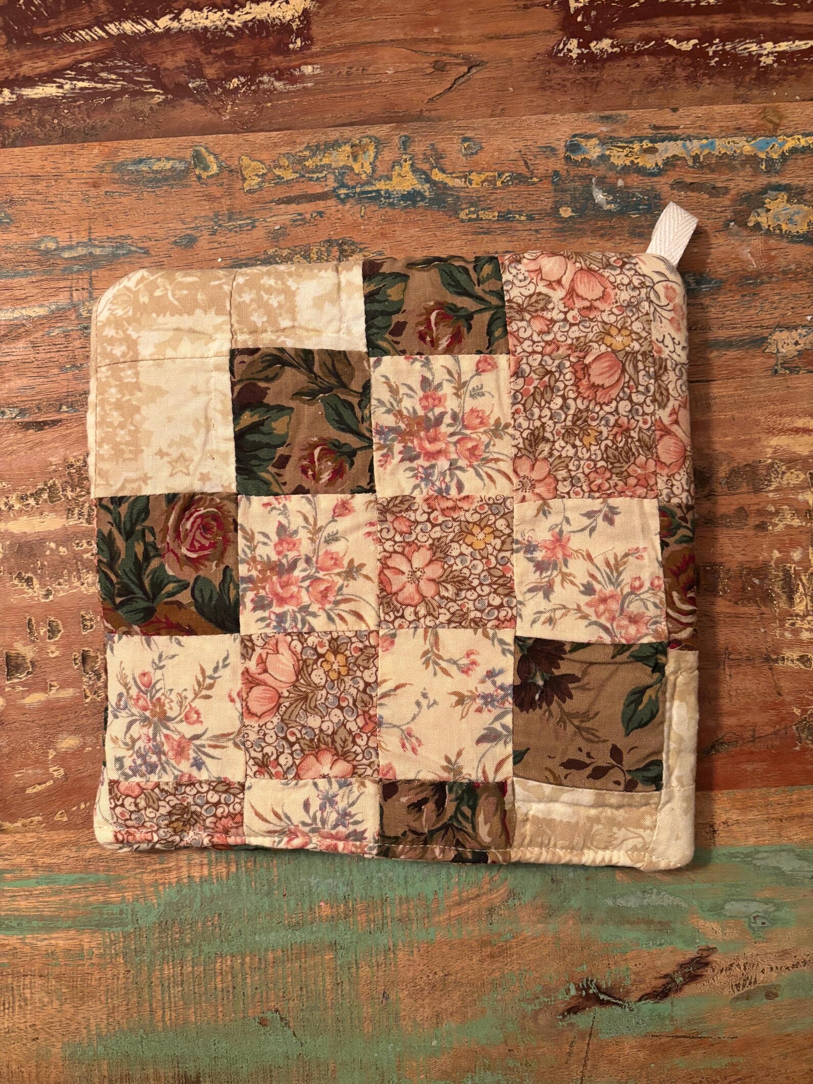 Tan Floral Upcycled Quilted Hot Pad - Etsy