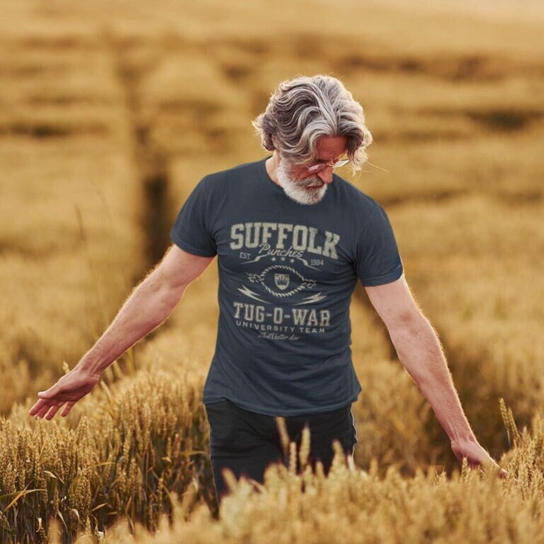 Suffolk Punches Funny Tug-o-war Men's Classic Tee That'l Hatter Dew T ...