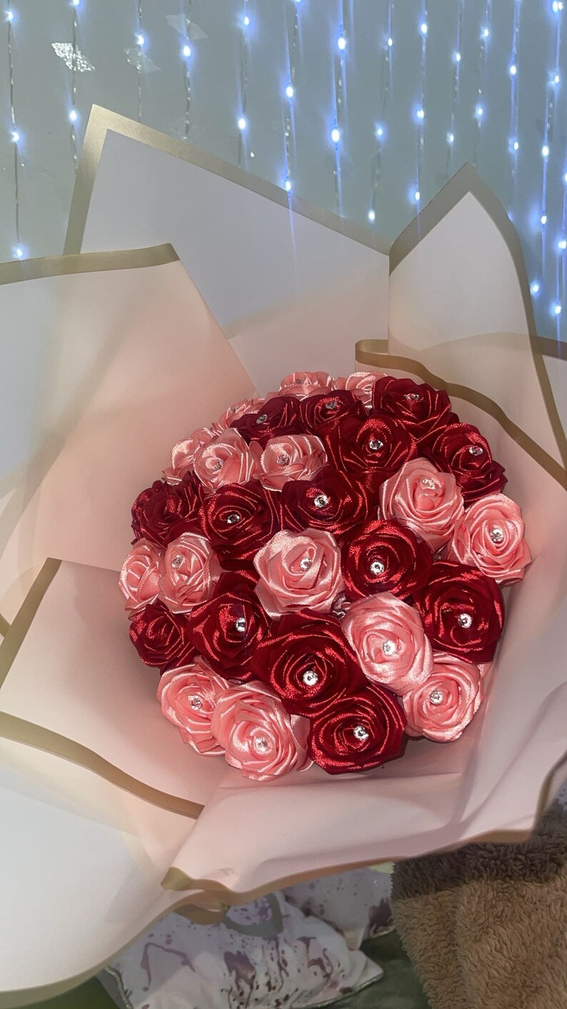 Handmade Bouquet of 30 Roses. - Etsy