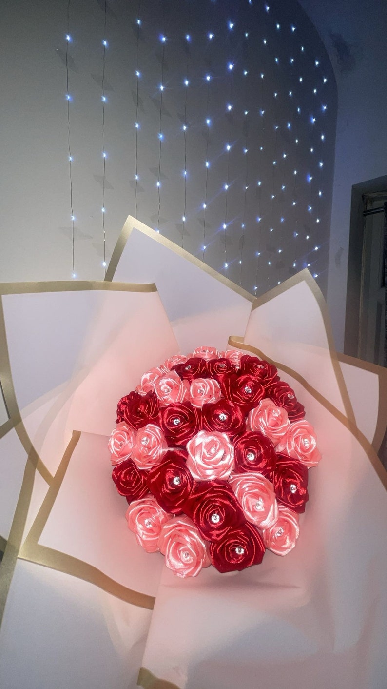 Handmade Bouquet of 30 Roses. - Etsy