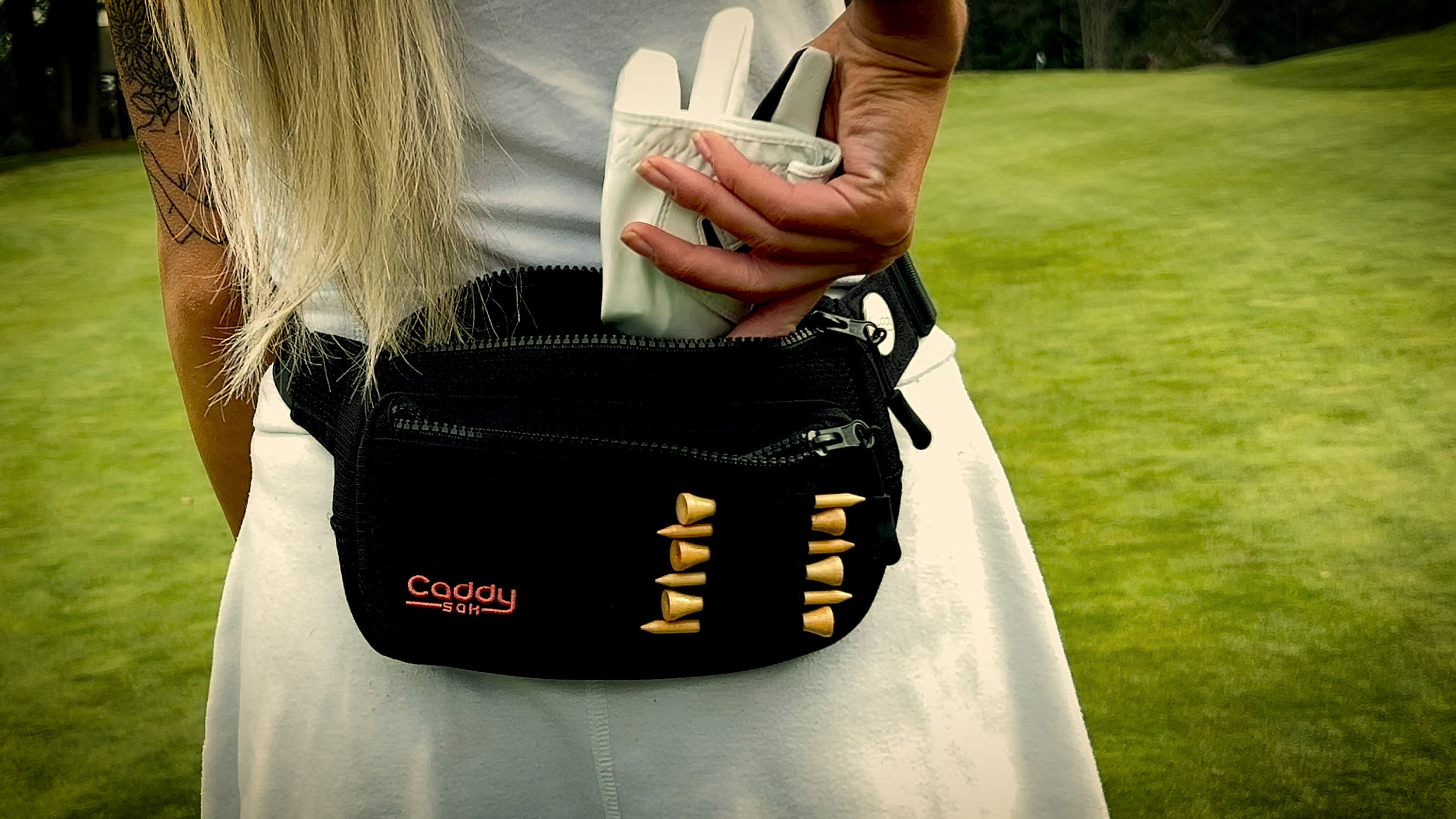 Best Golf Gift - Caddysak: Worlds First Fanny Pack Designed for Golfers ...