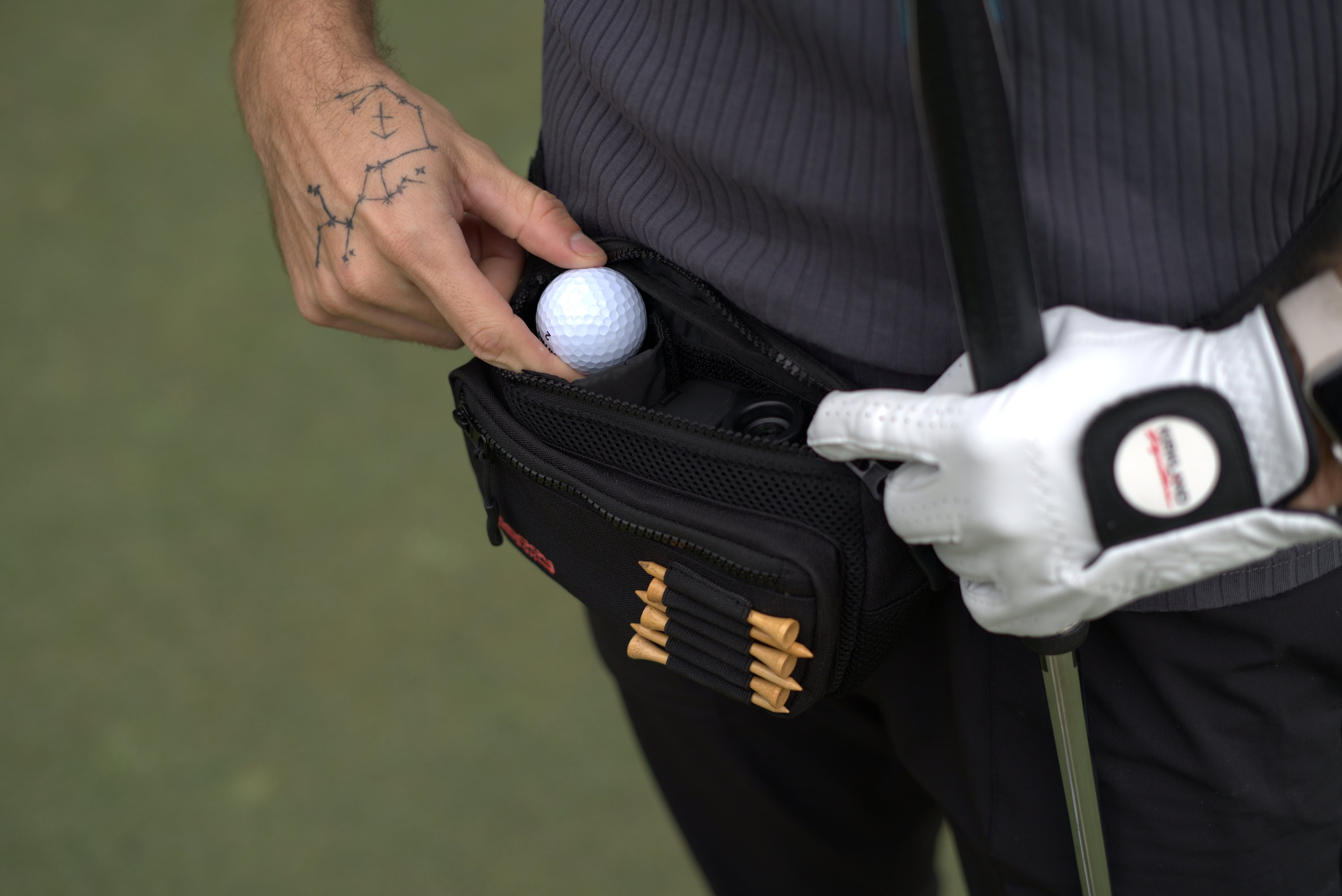 Best Golf Gift - Caddysak: Worlds First Fanny Pack Designed for Golfers ...