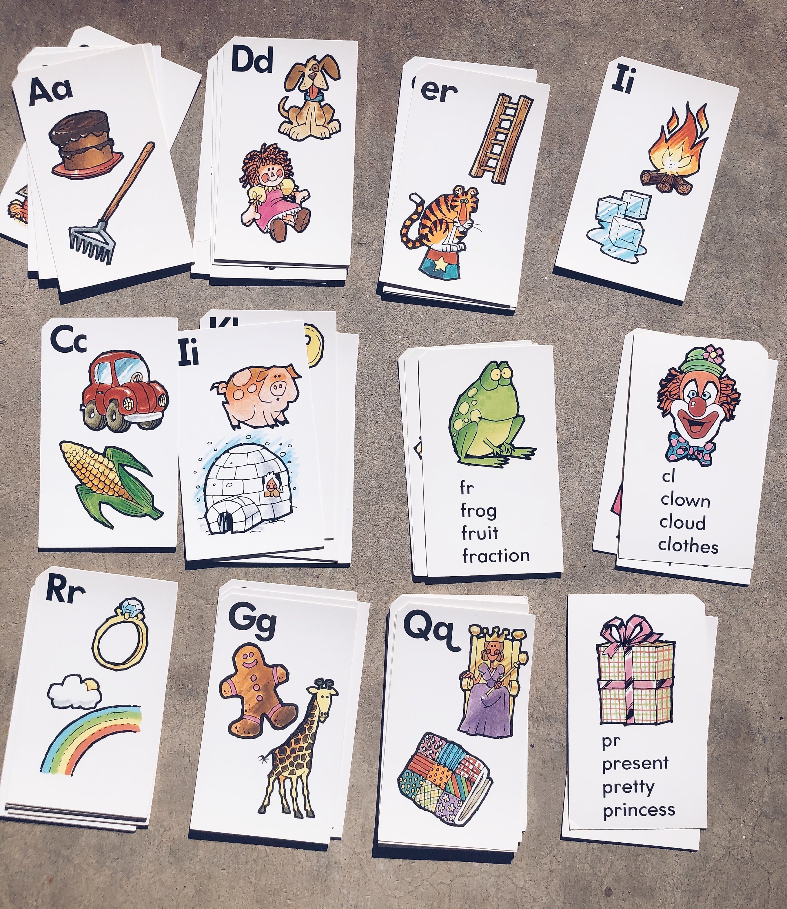 Vintage Cartoon Craft Flash Cards Set - Whimsical Imagery for Creative ...