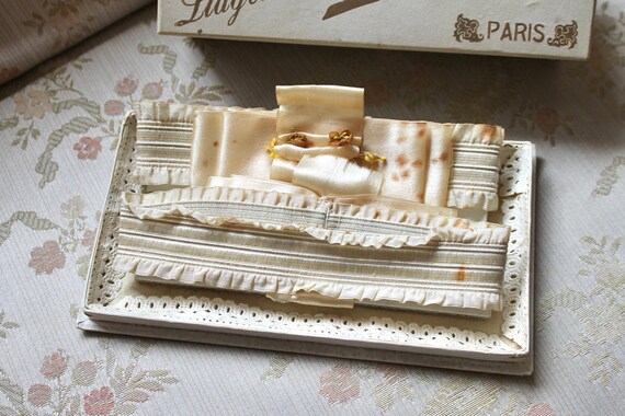 Antique French Silk Garters in Original Box, Edwardia… - Gem