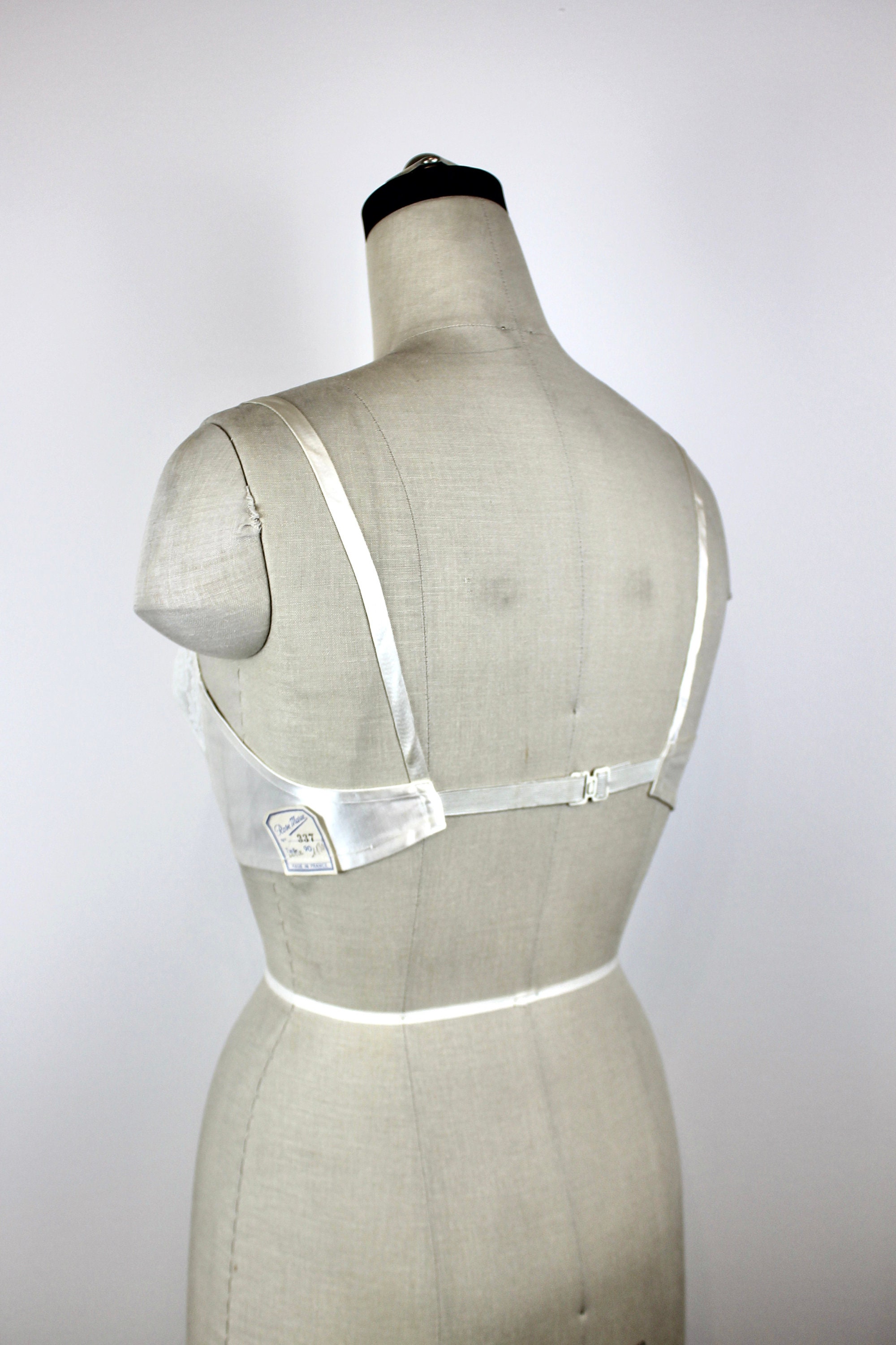 1950s Vintage White Satin Bra rose Marie, Vintage Satin Bra, Pointed ...