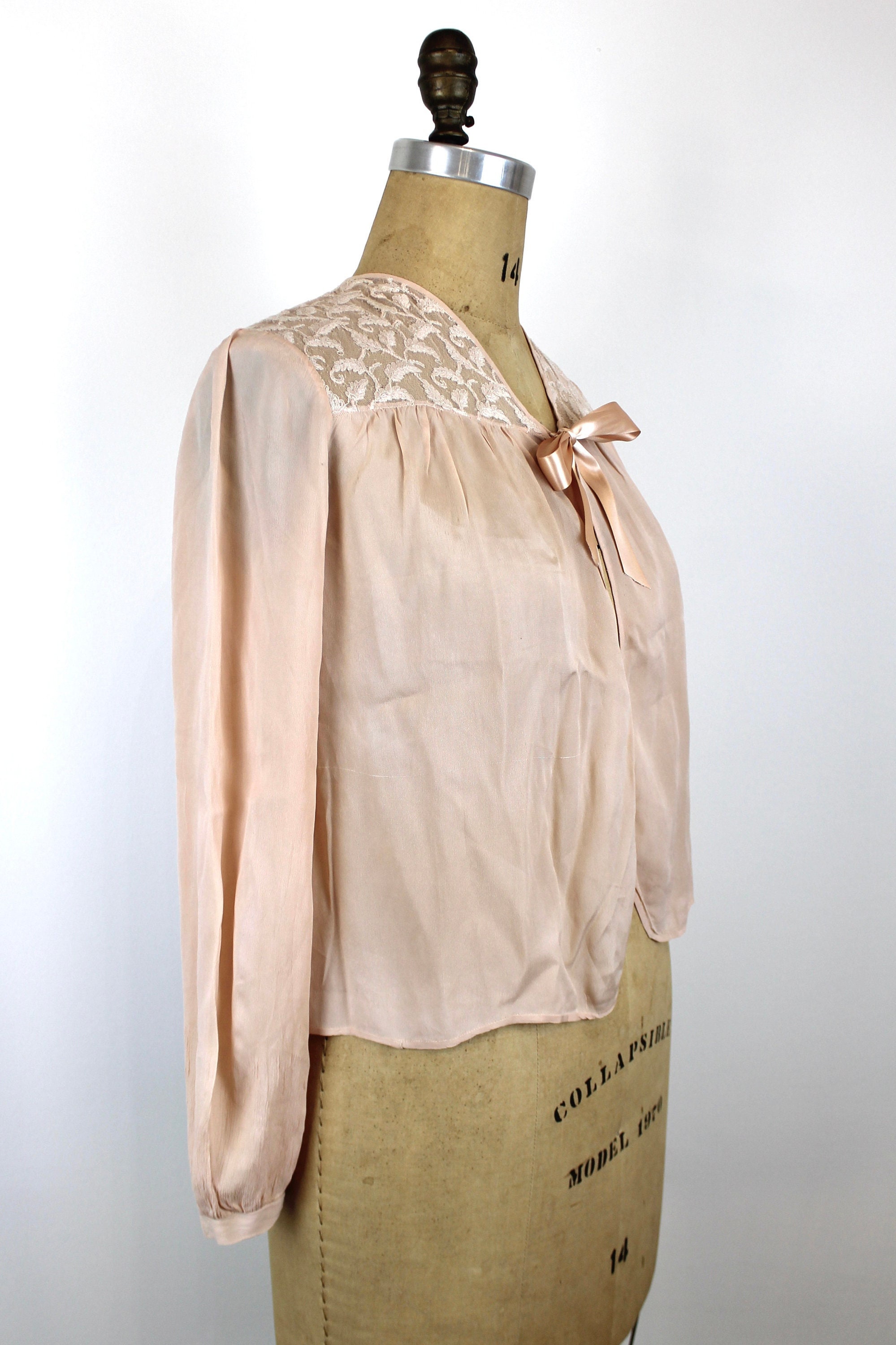 1930s Silk Bed Jacket, Pink Liseuse, Vintage French Lace Nightgown ...