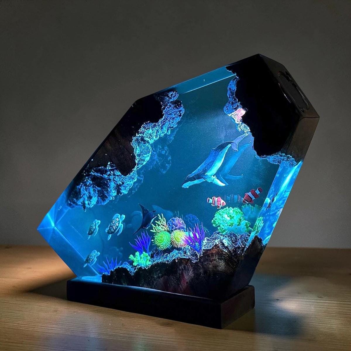 Custom Epoxy Resin Ocean Lamp, Whale, Turtle & Manta Ray Night Light ...