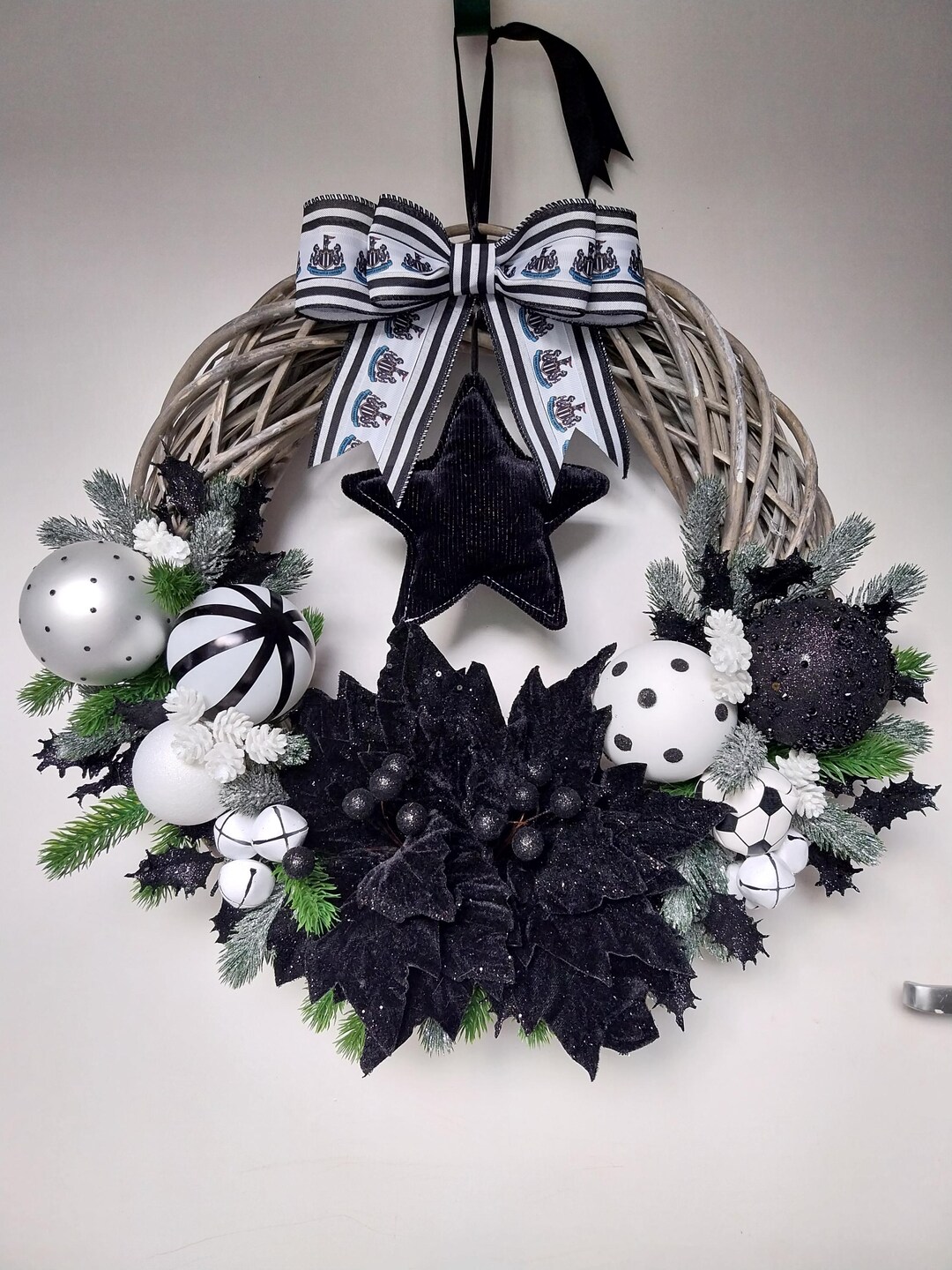 NUFC Newcastle Utd Christmas Nutcracker Wreath, Toon Army - Etsy UK