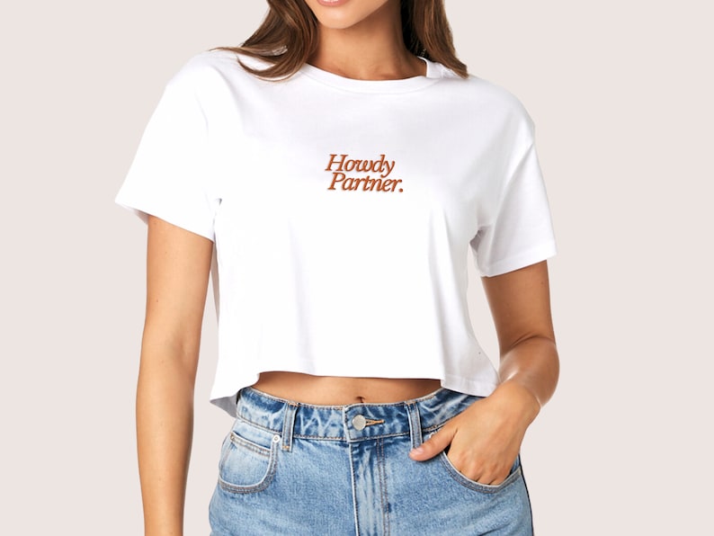 Minimalist Embroidered Howdy Crop Top - Western Crop Top, Howdy Partner ...