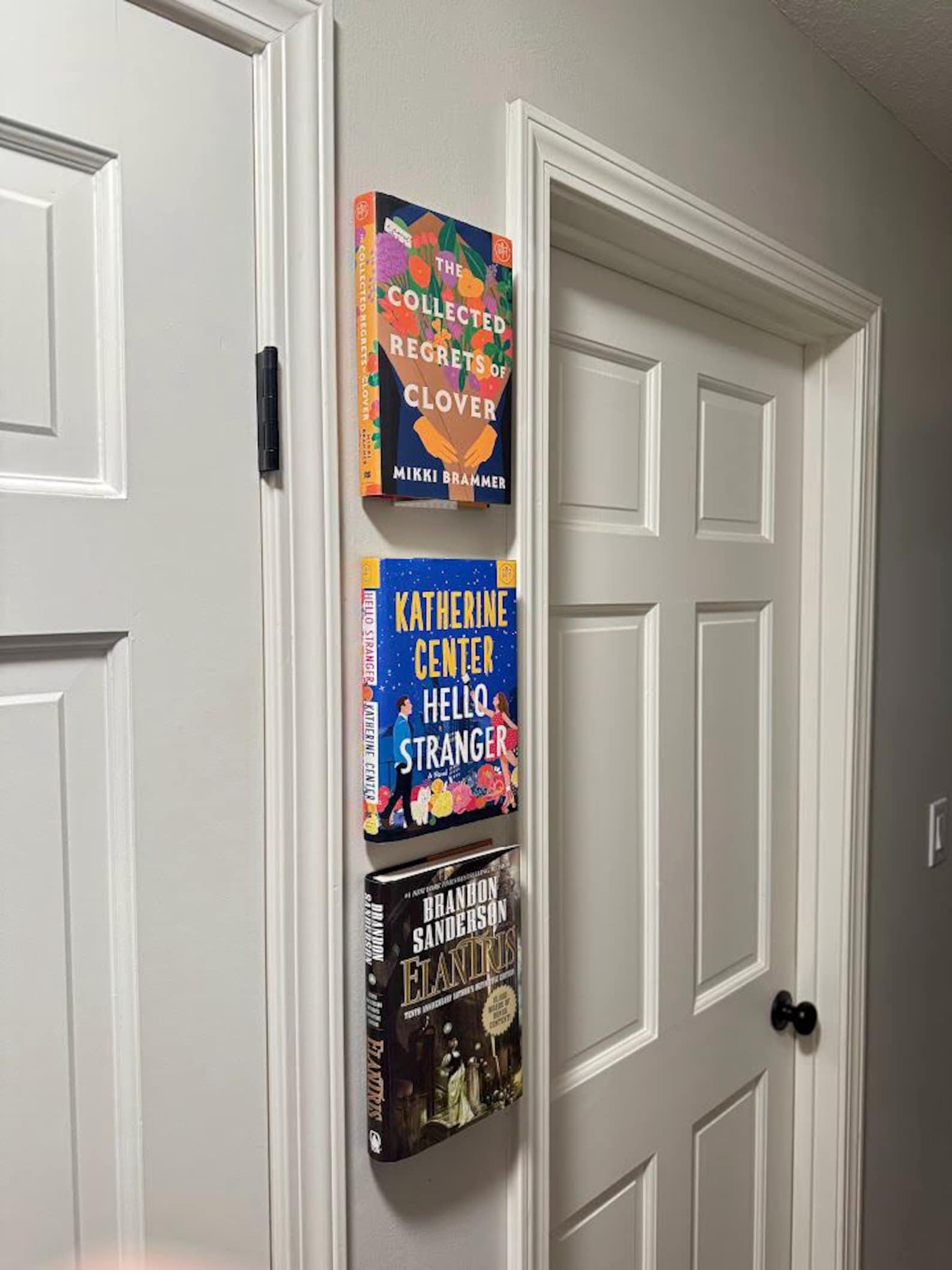 Floating Book Display: Invisible Wall Mount (3,6,9 Pack) - Etsy