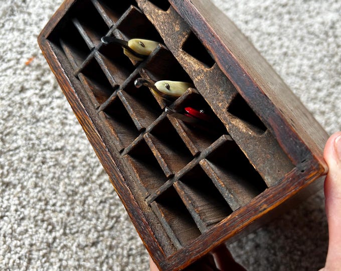 Antique Wooden Straight Razor Display Case | 18 Slot Vintage Barber ...
