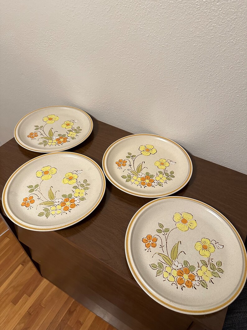 Vintage Hearthside Garden Festival sunshine Flowers Set of 4 Dinner ...