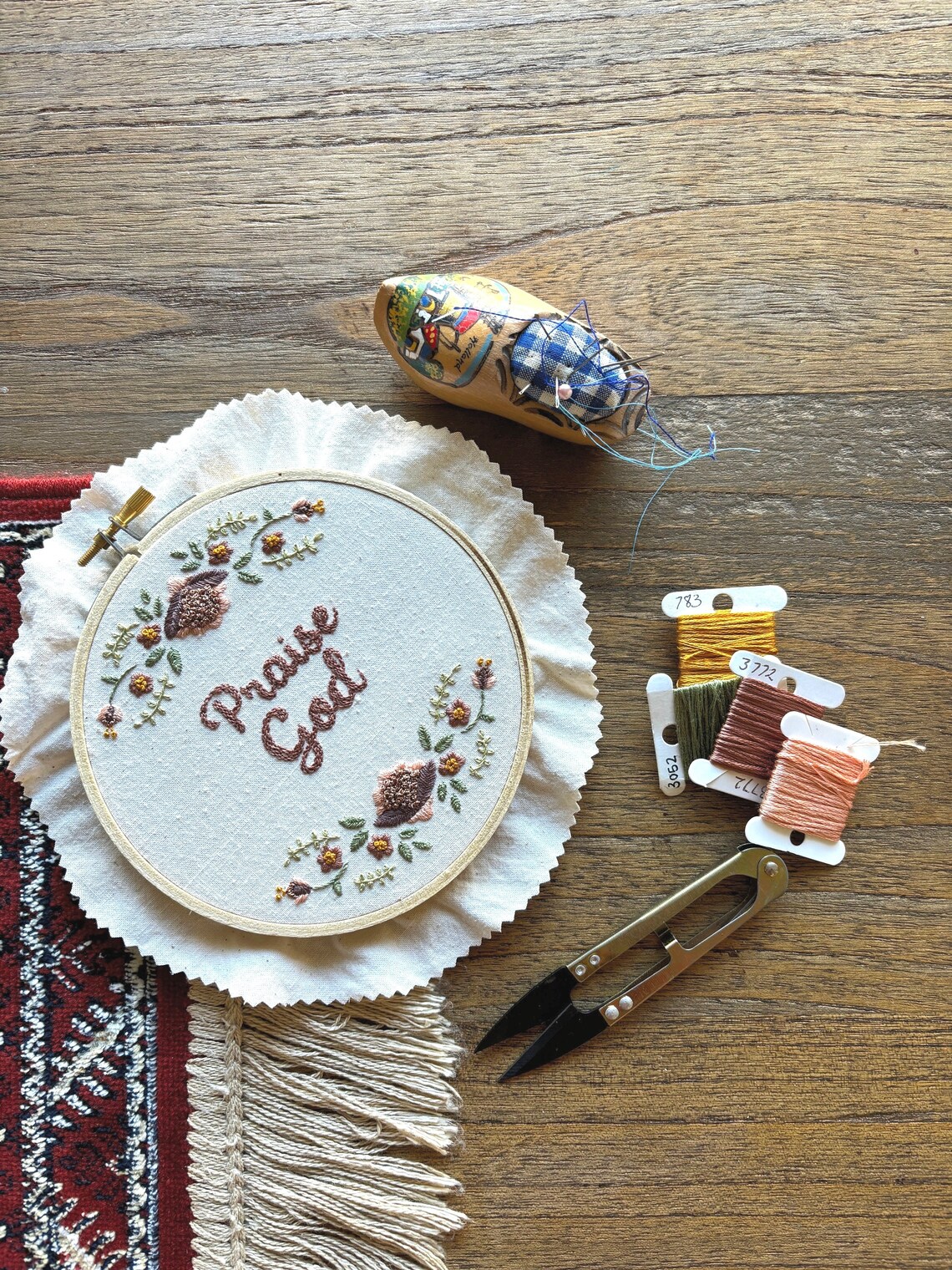 Praise God Embroidery Pattern / Boho / Floral / DIY / Digital / - Etsy