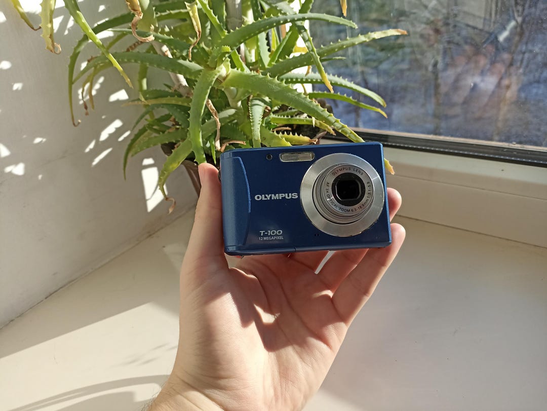 RARE Blue Olympus T100 12.0MP Digital Compact Camera Working FULL Set ...