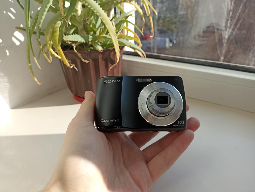 Sony Cyber-shot DSC-S3000 Black 10.1MP Digital Compact Camera Working ...