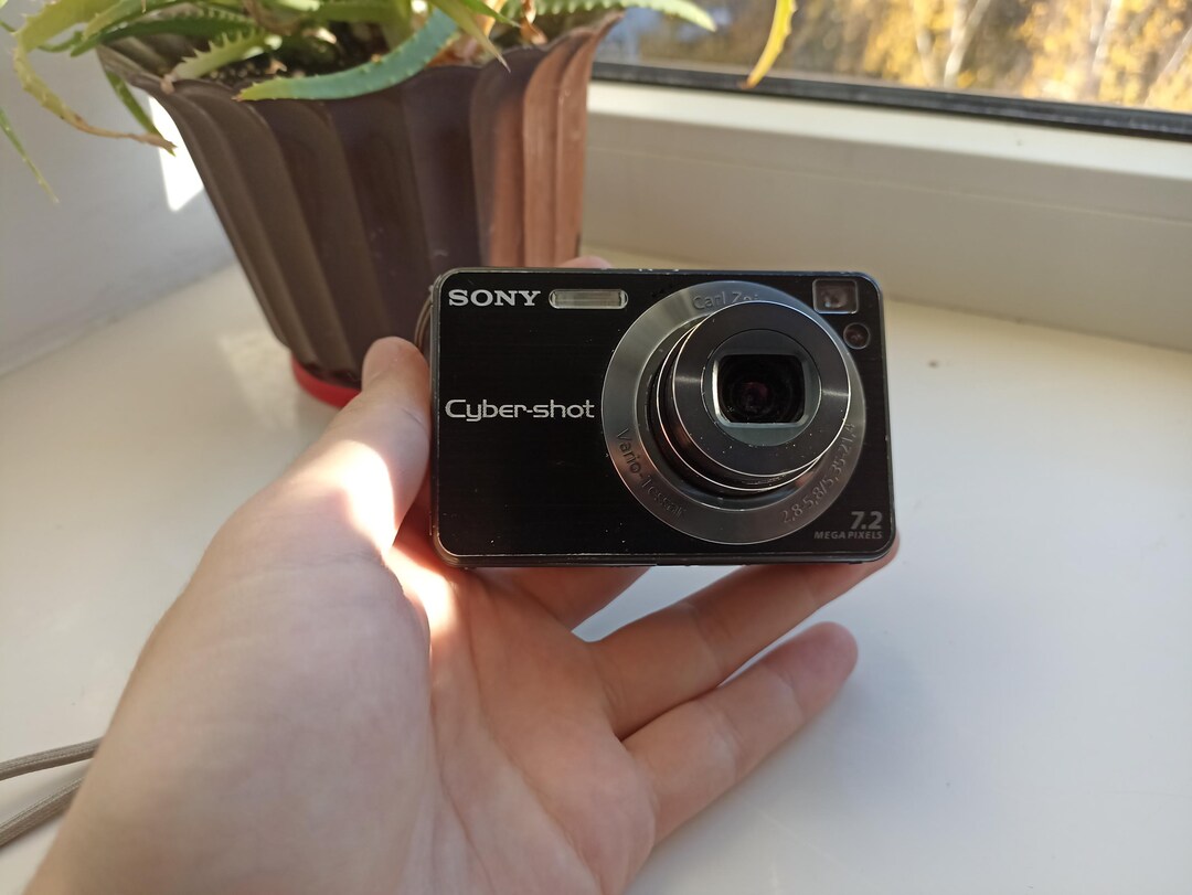 Sony Cyber-shot DSC-W120 Black 7.2MP Digital Compact Camera Working ...