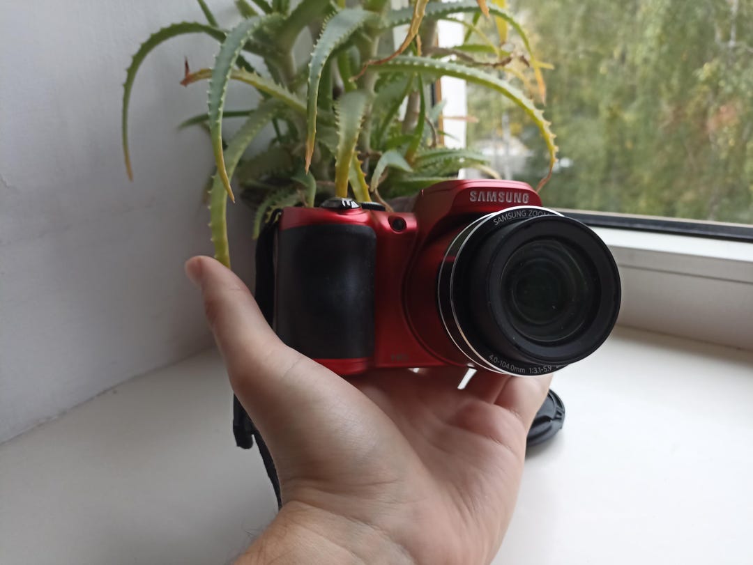 RARE RED Samsung WB100 16.2MP Digital Compact Camera Working FULL Set ...