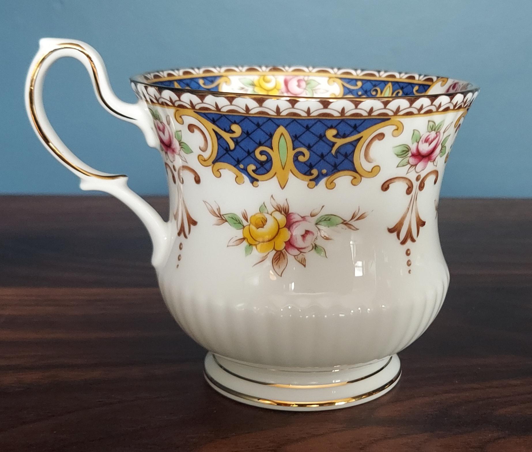 Vintage Queens Fine Bone China Staffordshire Kenilworth Pattern Teacup ...