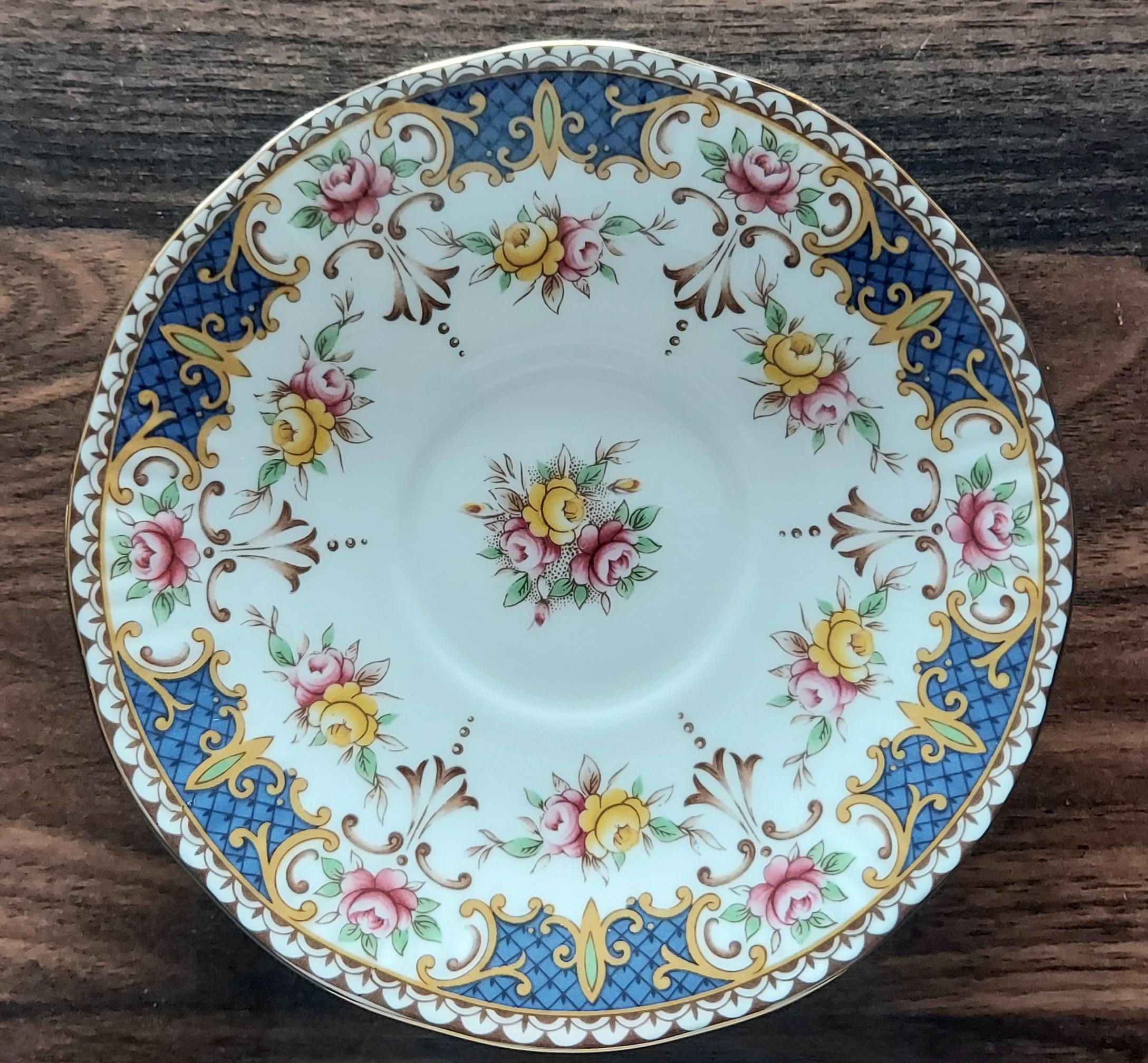 Vintage Queens Fine Bone China Staffordshire Kenilworth Pattern Teacup ...
