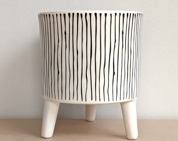 5" Single Pot on Legs | Glossy Cream-white Geometric Planter Pots ...
