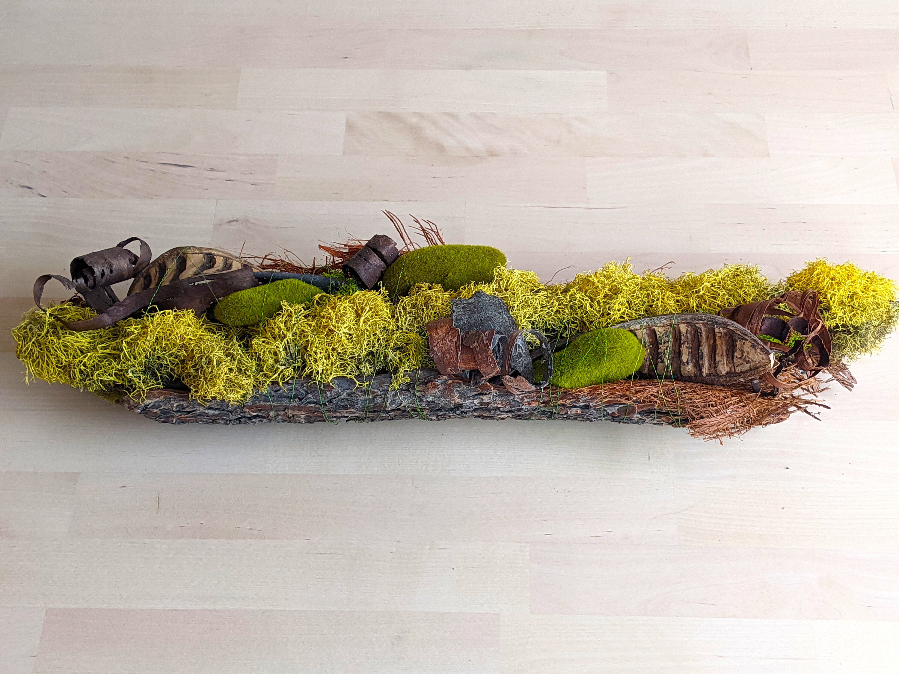 Long Table Centerpiece Fallen Tree Green Moss Home Decoration Mustard ...