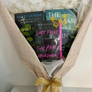 Book Bouquet ONLY BOOKS - Etsy